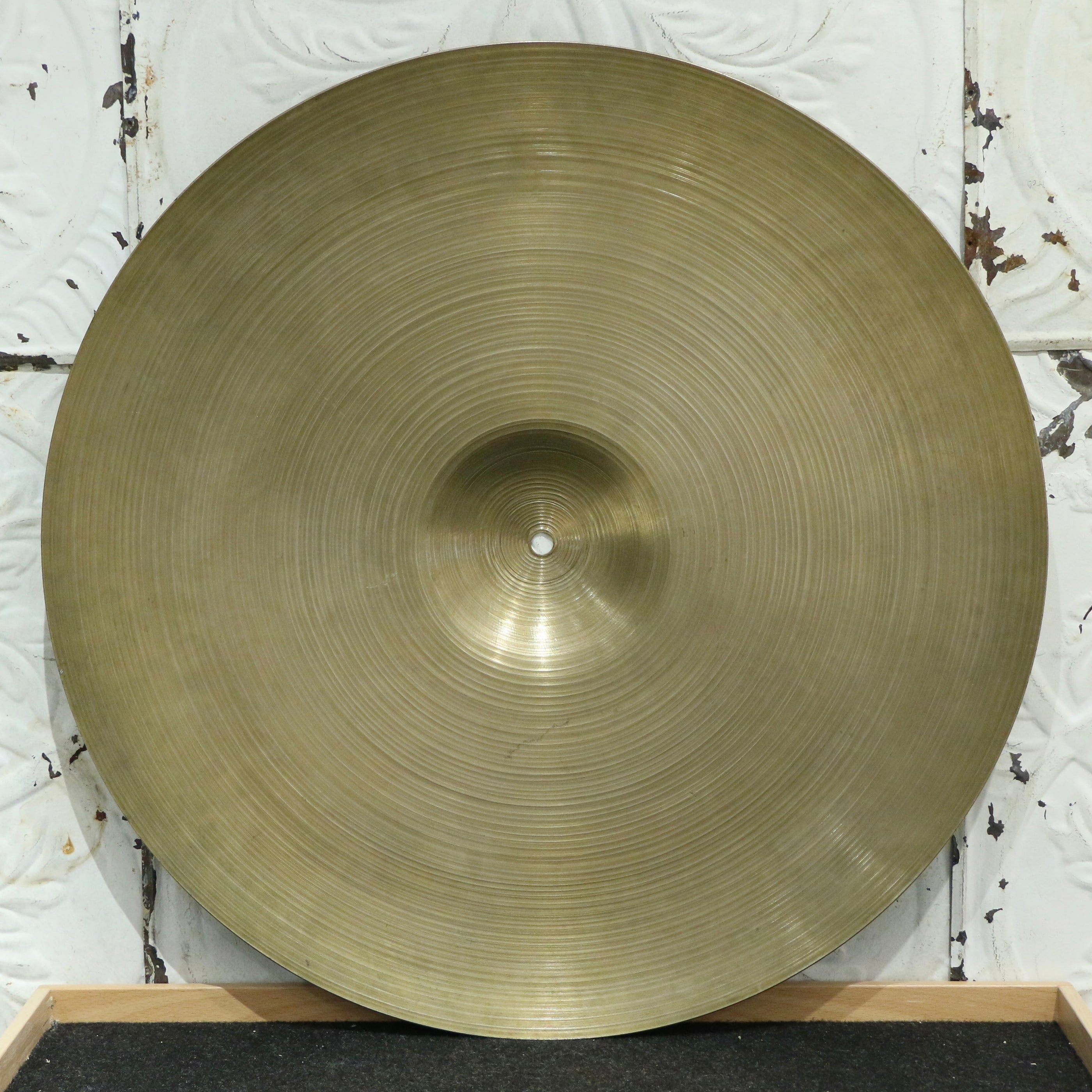 Cymbale ride usagée Zildjian Avedis USA 22po (2692g) — Timpano-percussion
